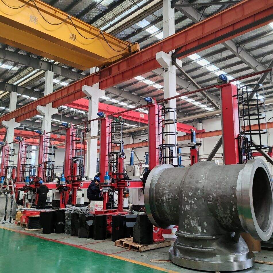 Rotating cladding station